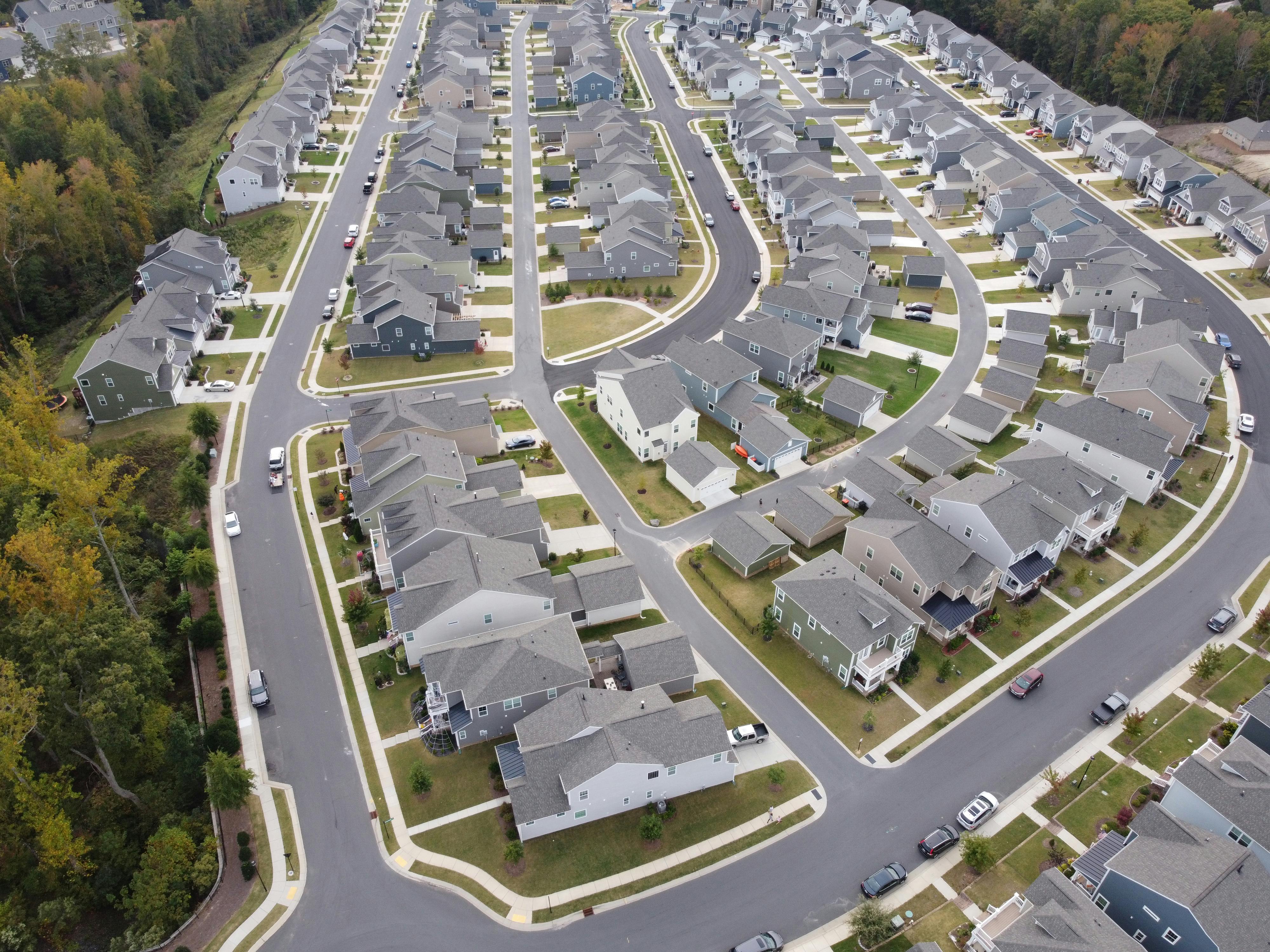 Where to Buy Property? Best Neighborhoods for Families in the USA ...