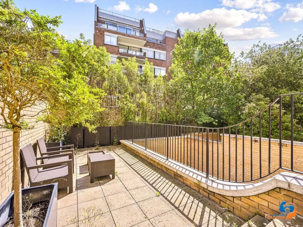 Elegant 5-Bedroom End-Terrace House with Private Terrace for Sale in ...